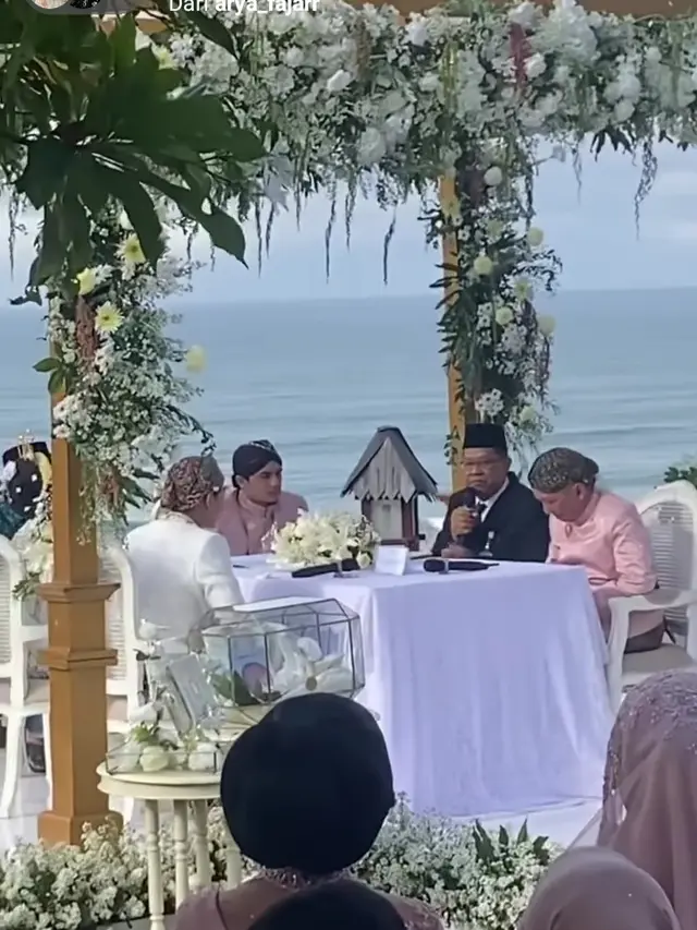 Tri Suaka dan Nabila Maharani Resmi Nikah, Ini 6 Potret Akad Nikah di Tepi Pantai Parangtritis ...