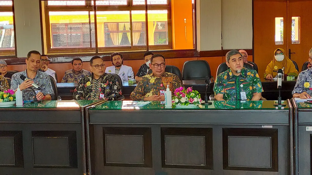 Operasi Pemisahan Sukses, Bayi Kembar Siam Aisyah dan Aliyah di RSUD ...