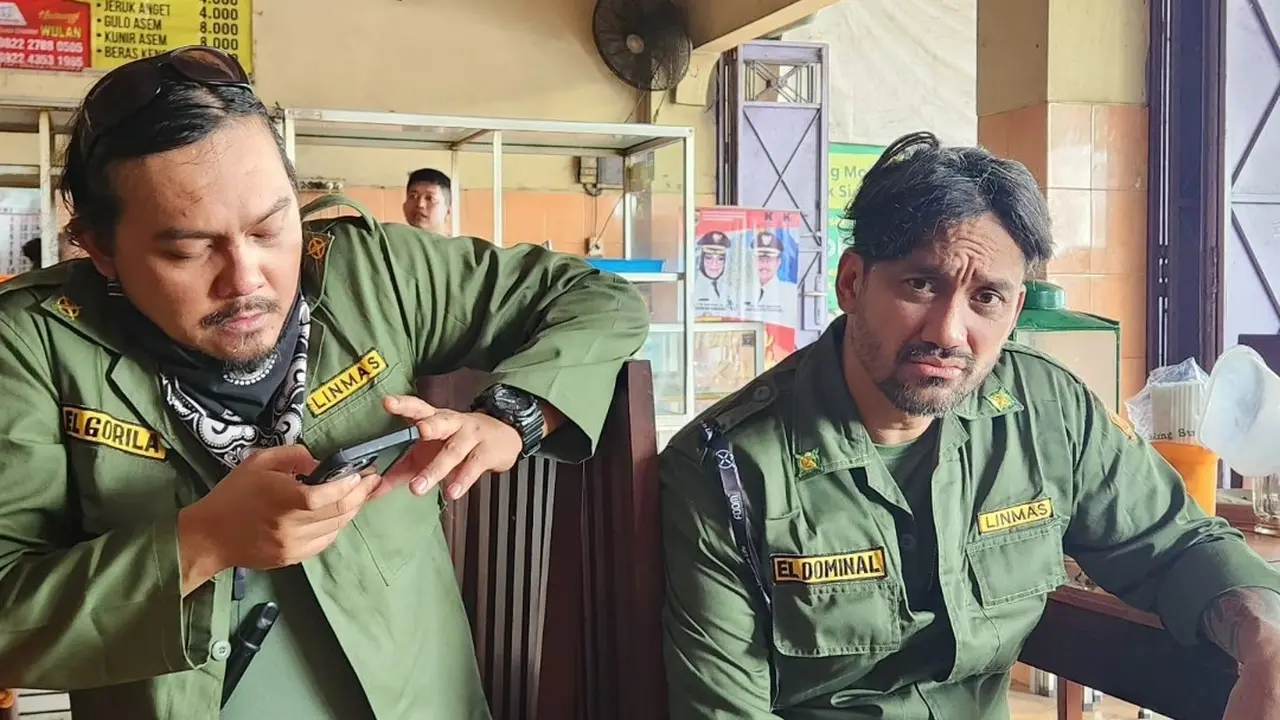 Cosplay jadi Hansip di Solo, Intip Style "Bapak-Bapak" Ala Klub Motor ...