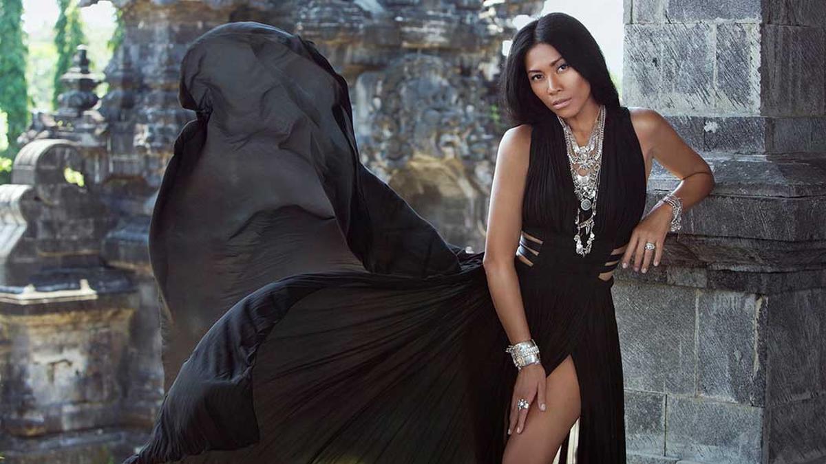 Berkat Single Internasional, Anggun Cetak Sejarah di Chart Amerika ...