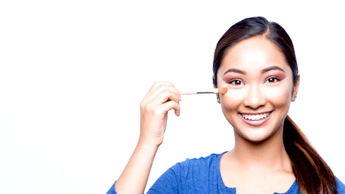 Tip: Teknik Baking Ampuh Membuat Concealer Mata Awet dan Flawless