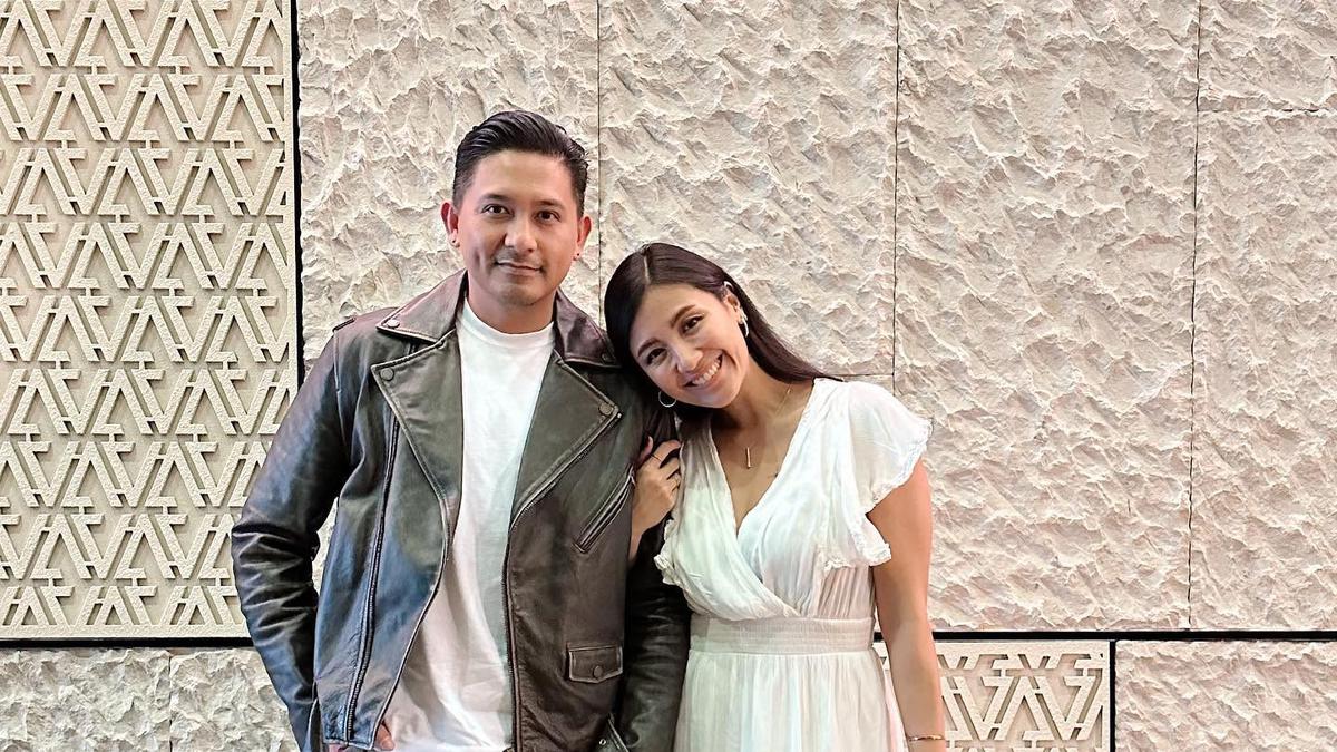 Genap 10 Tahun Usia Pernikahan, Kini Ryan Delon dan Sharena Gunawan ...