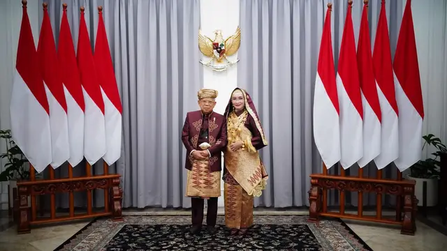 Ma'ruf Amin Pakai Pakaian Adat Sumatera Barat Hadiri Upacara HUT Ke-78 RI di Istana Merdeka ...