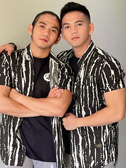 FOTO: Gaya Rizki dan Ridho D'Academy Pakai Busana Kembar, Kompak - Foto ...