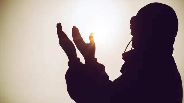 Bacaan Doa di Bulan Rajab yang Bisa Diamalkan - Ragam Bola.com