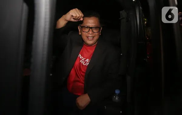 6 Potret Terbaru Aiu Ratna Vokalis Garasi yang Awet Muda, Punya Anak ...