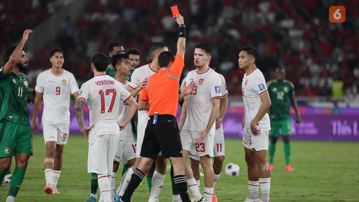 Komite Wasit PSSI Sebut Kartu Merah Justin Hubner saat Timnas Indonesia ...