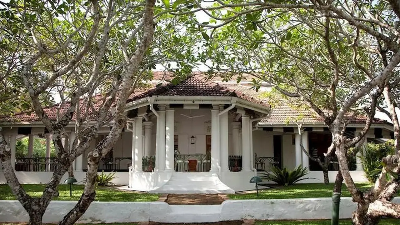 5 Desain Rumah ala Belanda, Bisa Jadi Inspirasi Hunian Bertema Klasik ...