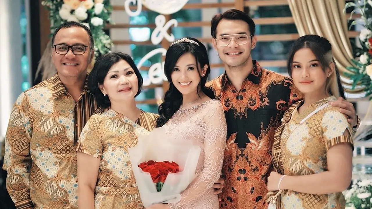 6 Momen Pernikahan Sylvia Fully dan Kevin Andrean, Berlangsung Tertutup - Hot Liputan6.com
