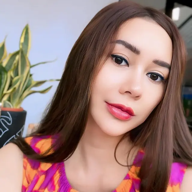 7 Potret Aura Kasih Rayakan Ulang Tahun ke-5 Putrinya, Dapat Hadiah ...