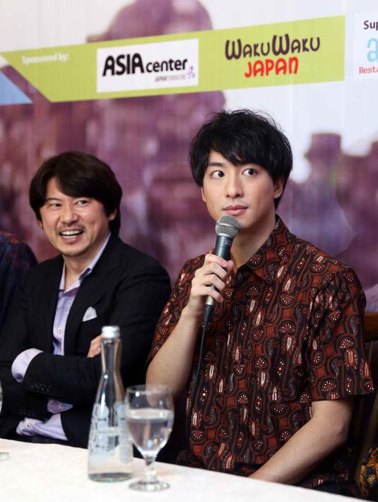 Shu Watanabe Mengaku Terpikat Pandangan Chelsea Islan - Photo Fimela.com