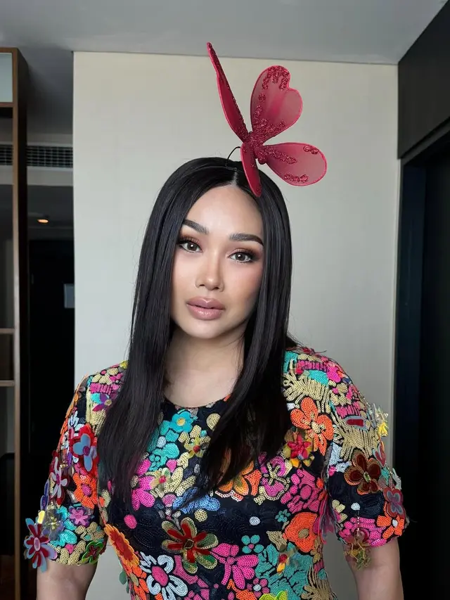 10 Model Rambut Panjang Lurus Ala Titi DJ, Inspirasi Gaya Elegan dan ...