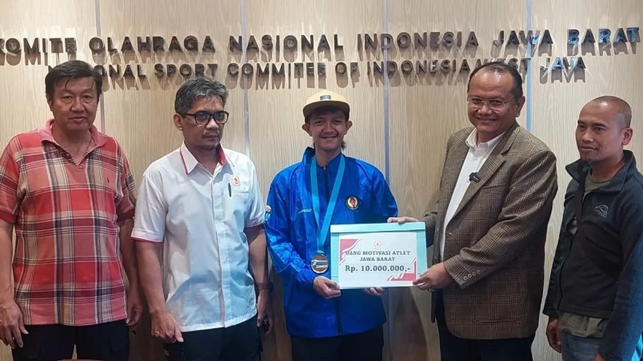 KONI Jabar Berikan Bonus kepada Juara Dunia Panjat Tebing - Ragam Bola.com