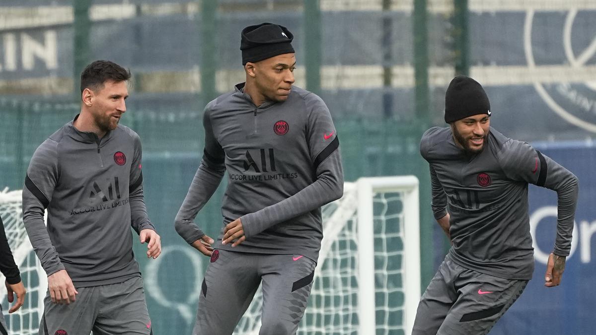 FOTO: Melihat Persiapan PSG Jelang Hadapi RB Leipzig - Foto Liputan6.com