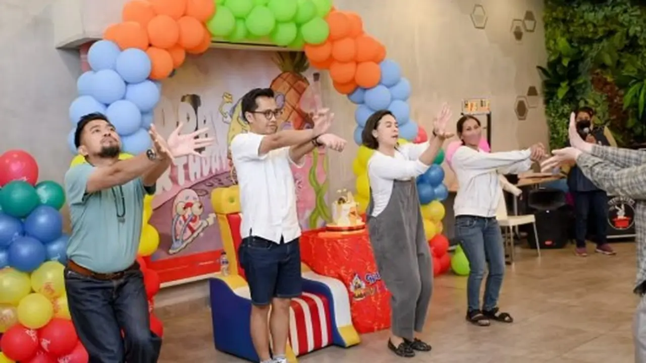 10 Potret Ulang Tahun Dian Ayu ke-37, Dipuji karena Konsepnya Ramah ...