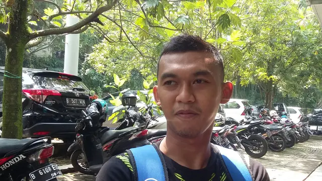 Lebarkan Sayap Bisnis, Pemain Persib Abdul Azis Bangun Lapangan Sepak ...