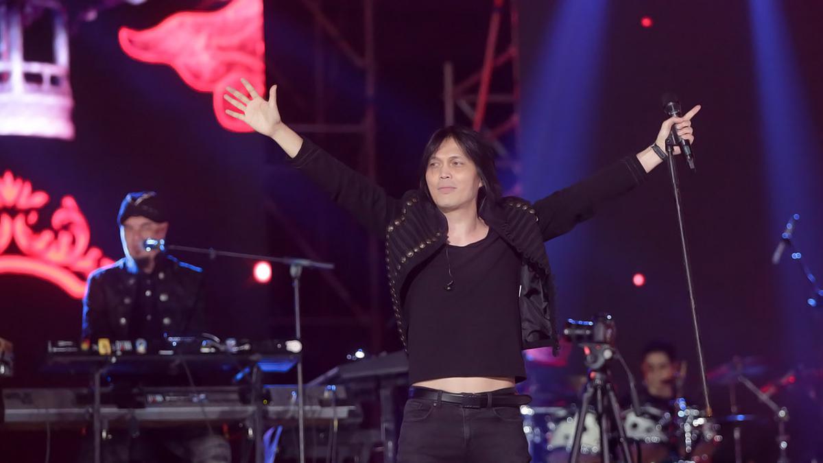 Dewa 19 Jadi Raja di Negeri Sendiri, 75 Ribu Fans Larut dalam Nostalgia ...