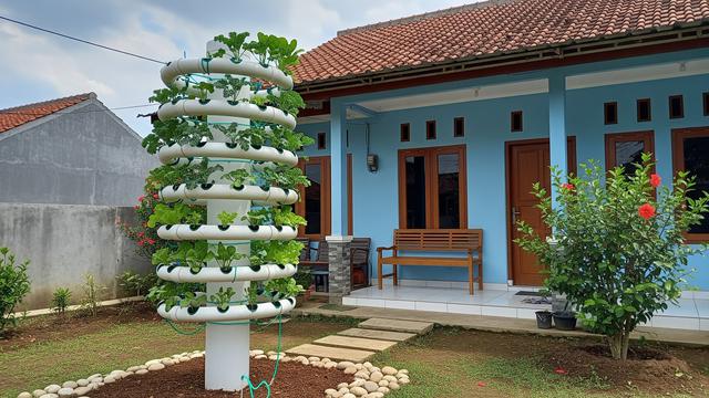8 Desain Tower Garden Kreatif dari Pipa PVC untuk Lahan Kecil, Mudah ...