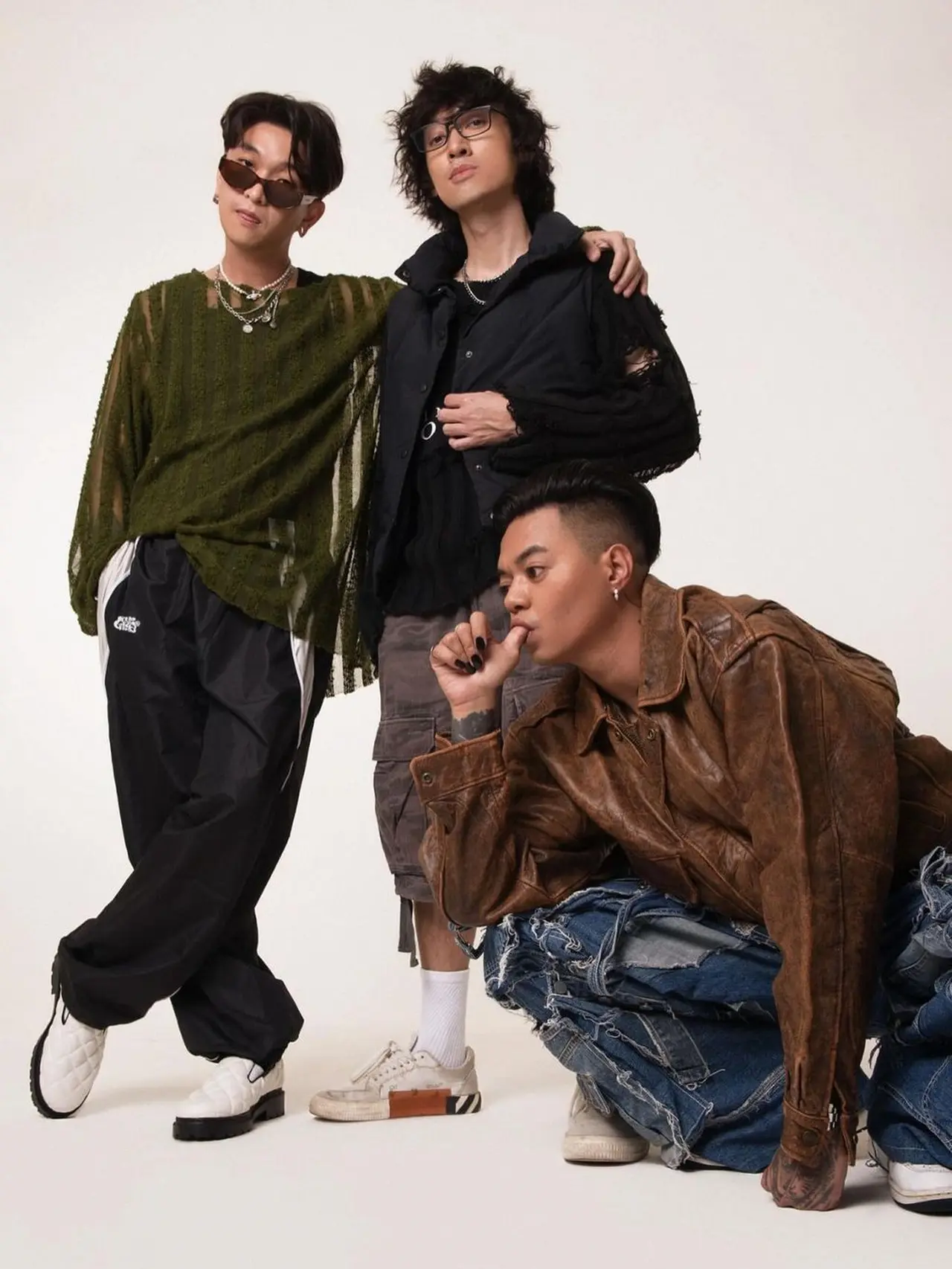 Weird Genius Menyelami Musik Metal Bareng Asking Alexandria, Tercipta ...