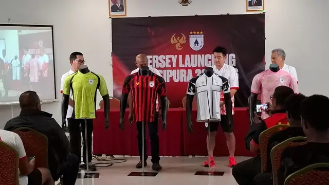 Persipura Luncurkan Jersey Baru untuk Pegadaian Championship 2025/2026 ...