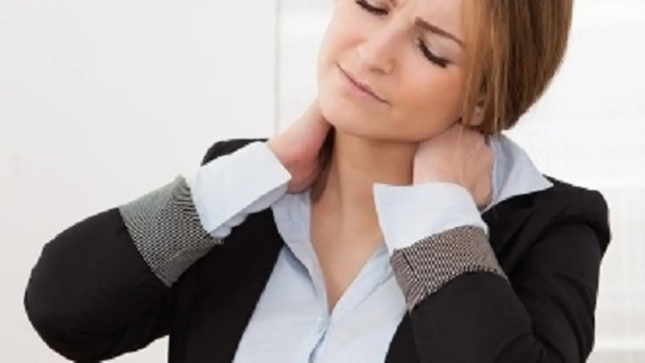 Tengkuk adalah Bagian Leher, Berikut Penyebab Nyeri Tengkuk dan Cara ...