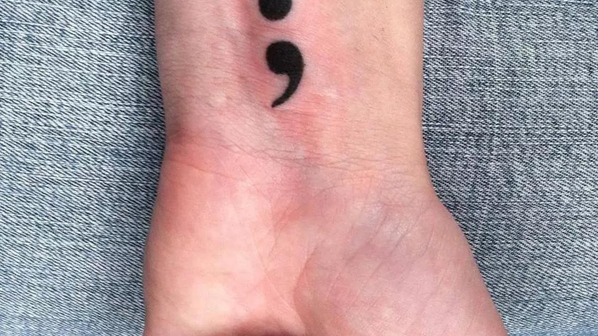 Memahami Makna Semicolon sebagai Tanda Baca dan Pesan Semangat untuk Pulih