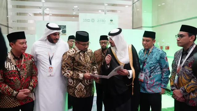 Menag Yaqut: Indonesia Dapat 221 Ribu Kuota Haji 1446 H/2025 M - News ...