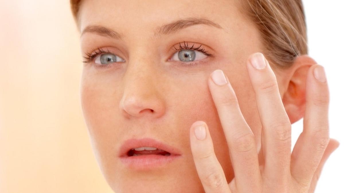 Mari Buktikan, 6 Langkah Face Yoga Ini Mampu Jaga Wajah Awet Muda