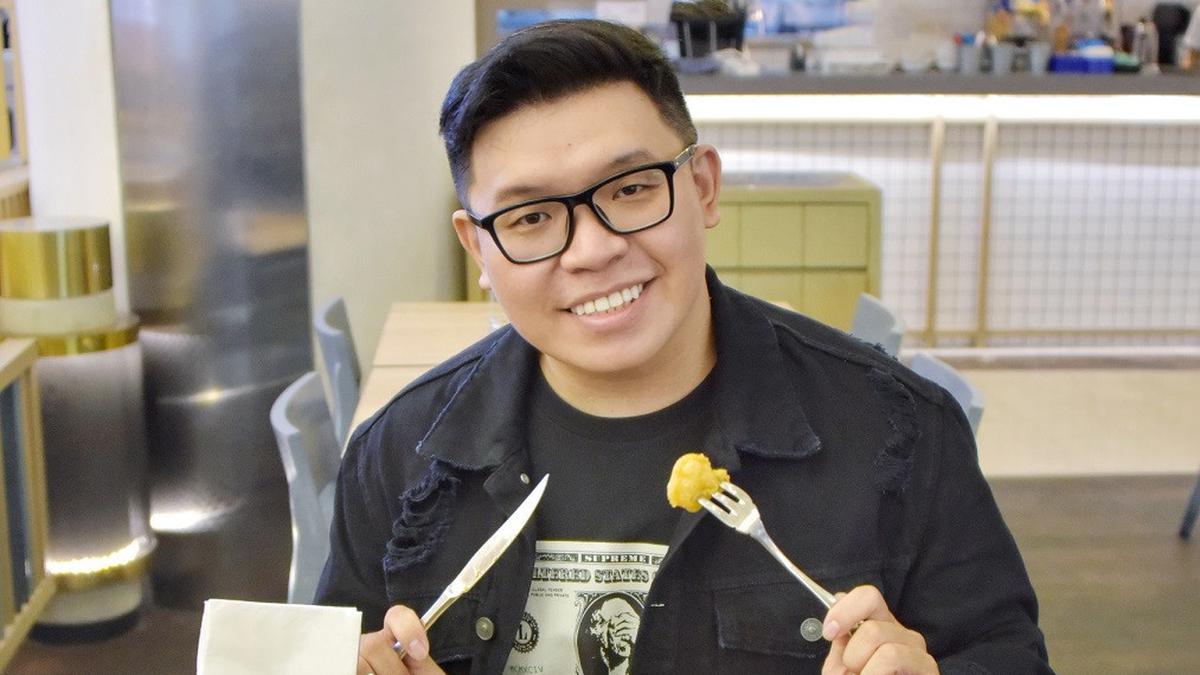 Erwin Putra Ceritakan Tantangan Menjadi Seorang Food Blogger - ShowBiz Liputan6.com