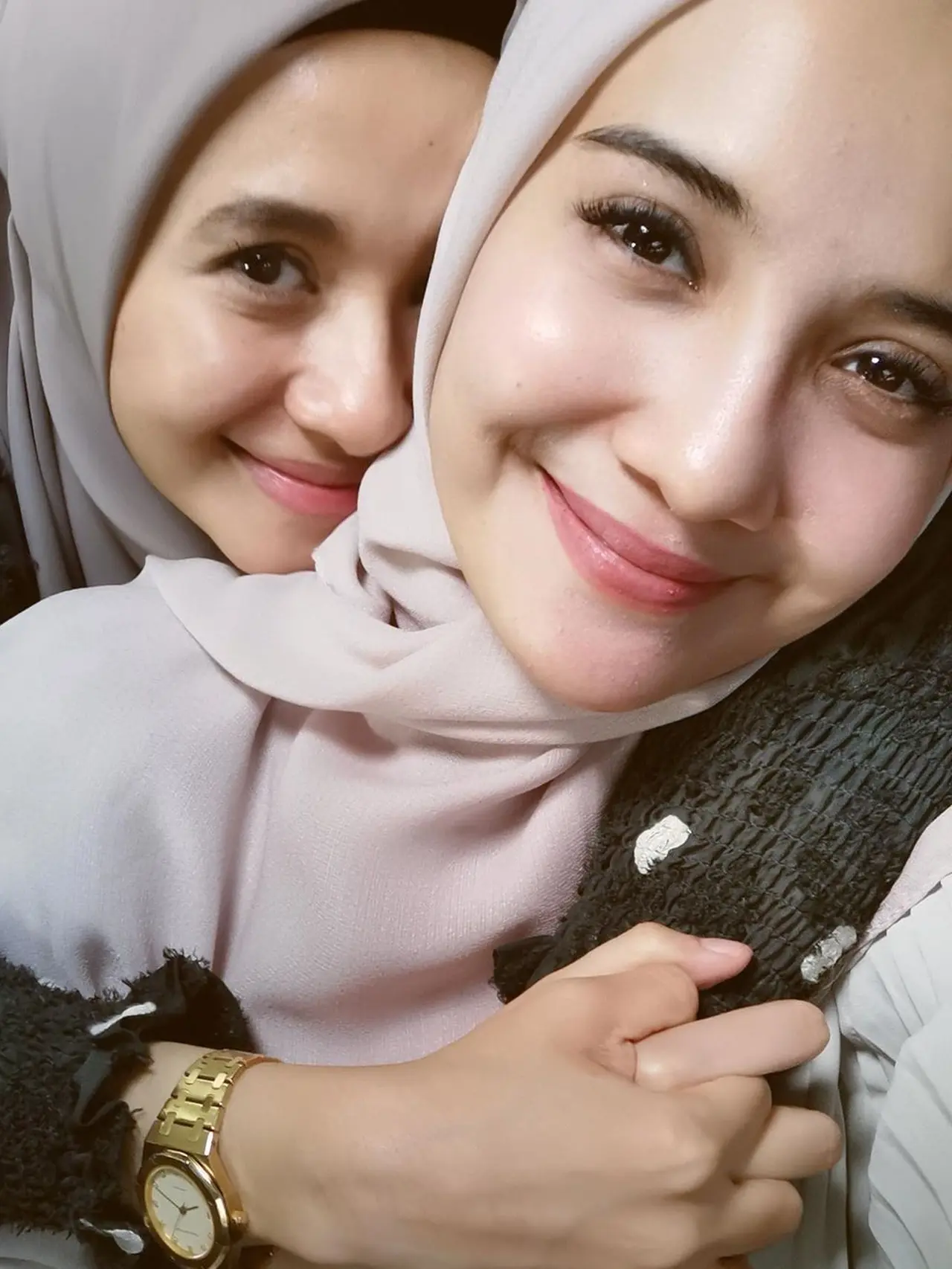 Tatjana Saphira - Chelsea Islan dan 6 Pasang Artis Wanita Bukan Saudara ...