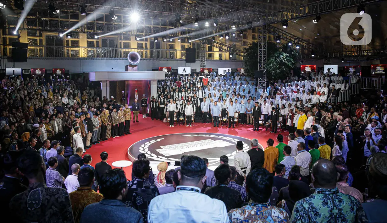 Momen Keakraban Capres-Cawapres Jelang Debat Perdana Pilpres 2024 ...