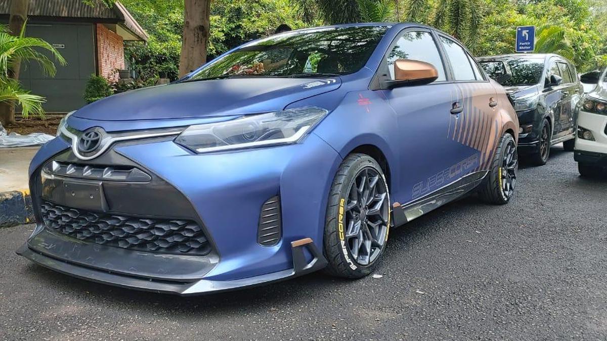 Eks Taksi Modifikasi LiveModz IMX 2020 Bisa Dibeli di Momobil.id ...