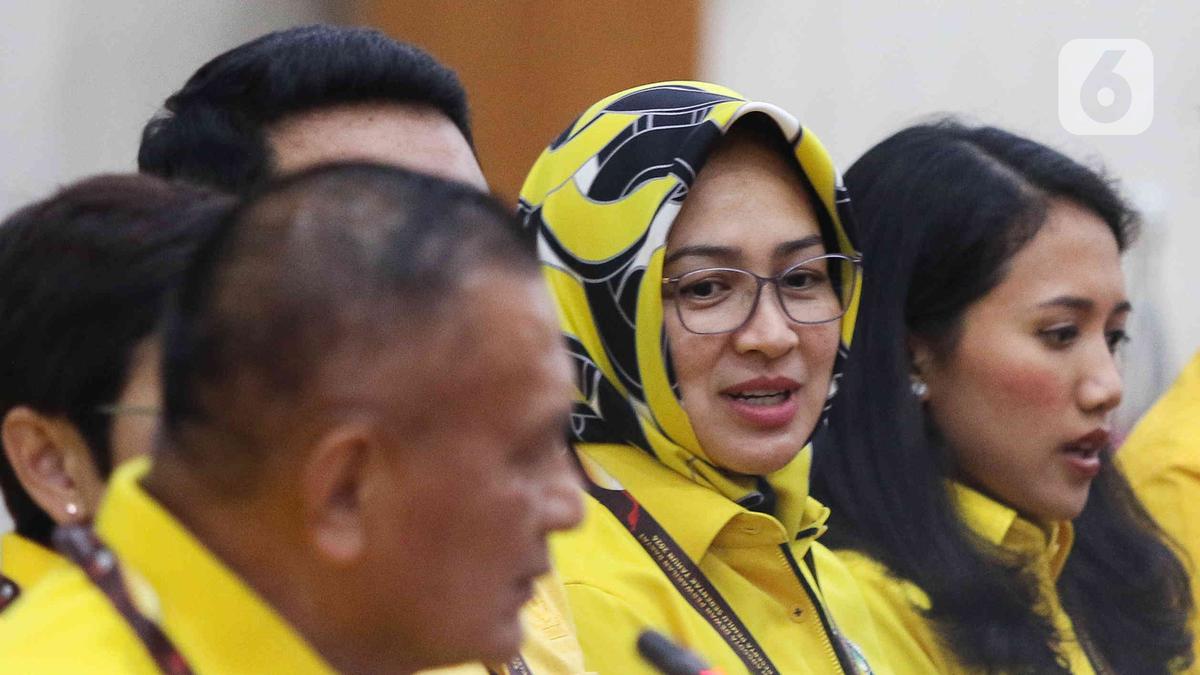 Airlangga Pastikan Golkar Usung Airin Rachmi Diany di Pilkada Banten 2024 - News Liputan6.com
