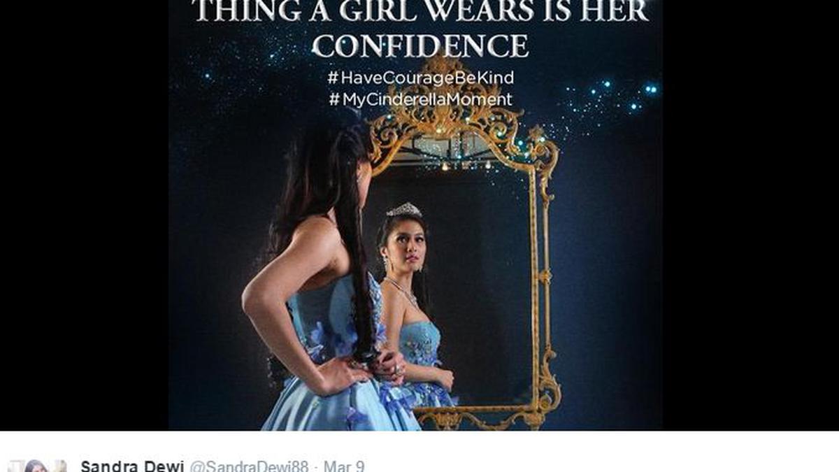 Cantiknya Sandra Dewi Saat Menjadi Putri Cinderella