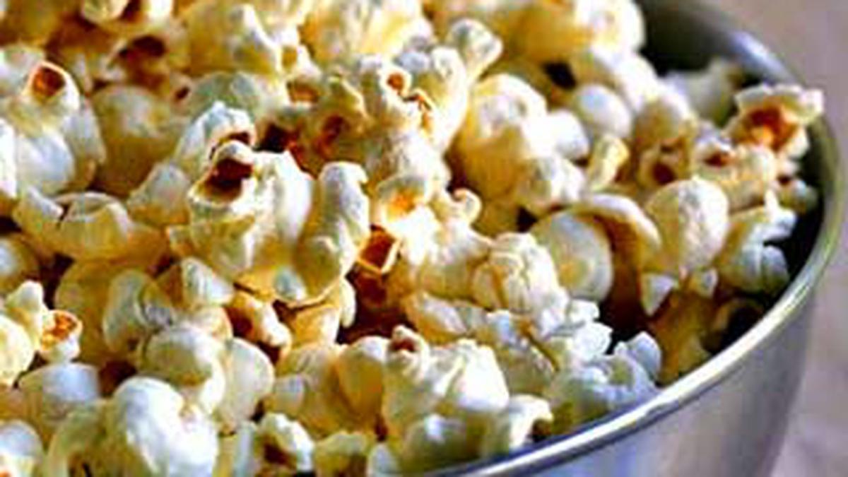 Makan Popcorn Ternyata Lebih Sehat