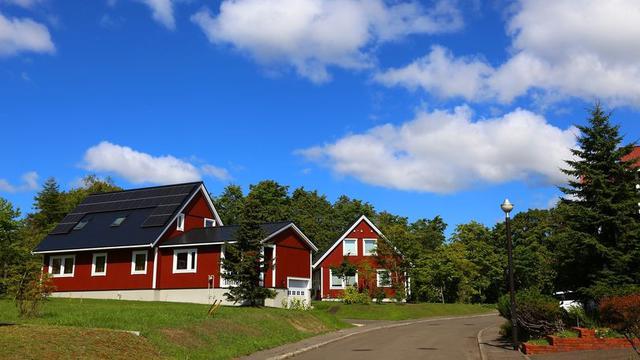 6 Potret Keindahan Perbukitan Swedia di Jepang, Bak Negeri Dongeng ...