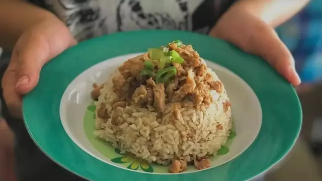 3 Resep Nasi Tim Ayam, Menu Lezat Bisa Masak Pakai Rice Cooker ...