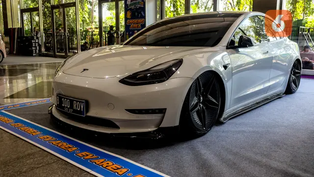 Mencari Inspirasi Modifikasi Mobil Listrik di IMX 2023 - Otomotif ...