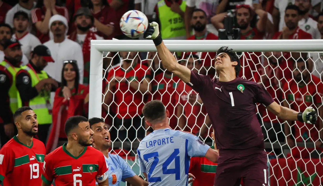 Aksi Heroik Kiper Yassine Bounou yang Kubur Asa Spanyol di Piala Dunia ...
