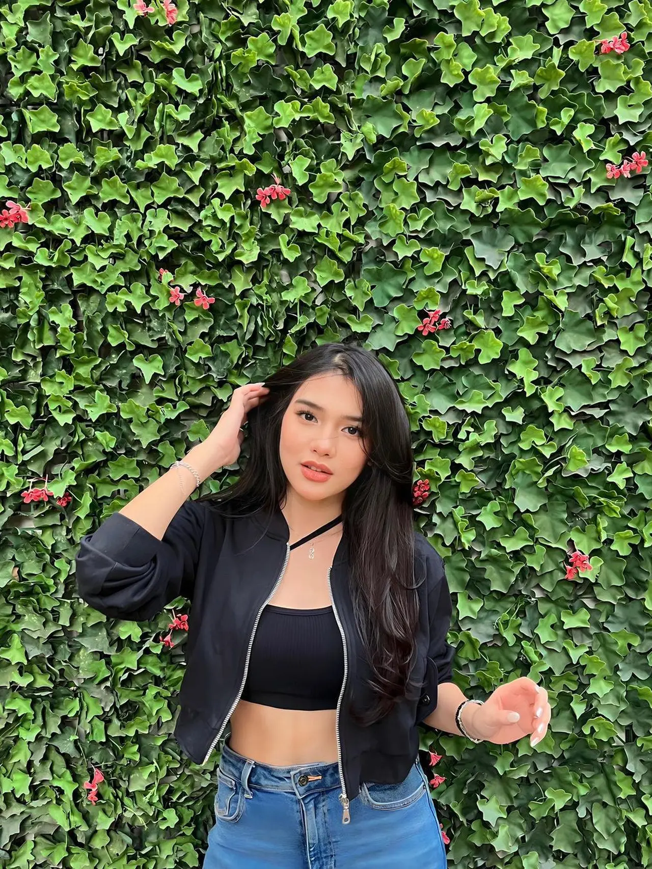 Ipar Adalah Maut Raih 2,5 Juta Penonton Jadi Terlaris ke-5 Tahun 2024, Davina Karamoy Dirujak ...