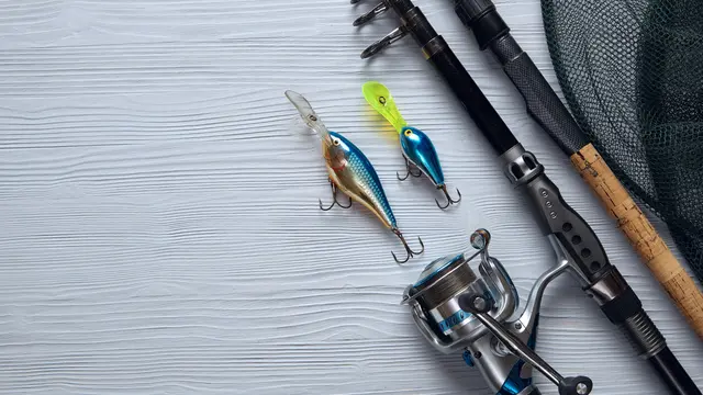 7 Peralatan Memancing yang Wajib Dimiliki Pemula, Salah Satunya Reel ...