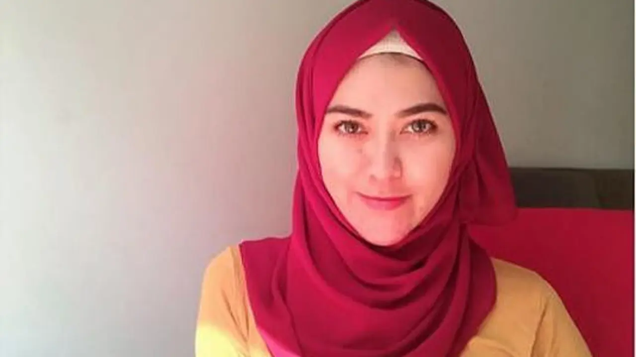 Tampil Berhijab, Ini 6 Potret Terbaru Ade Bunga Niari Mantan Istri Andika Mahesa - Hot Liputan6.com