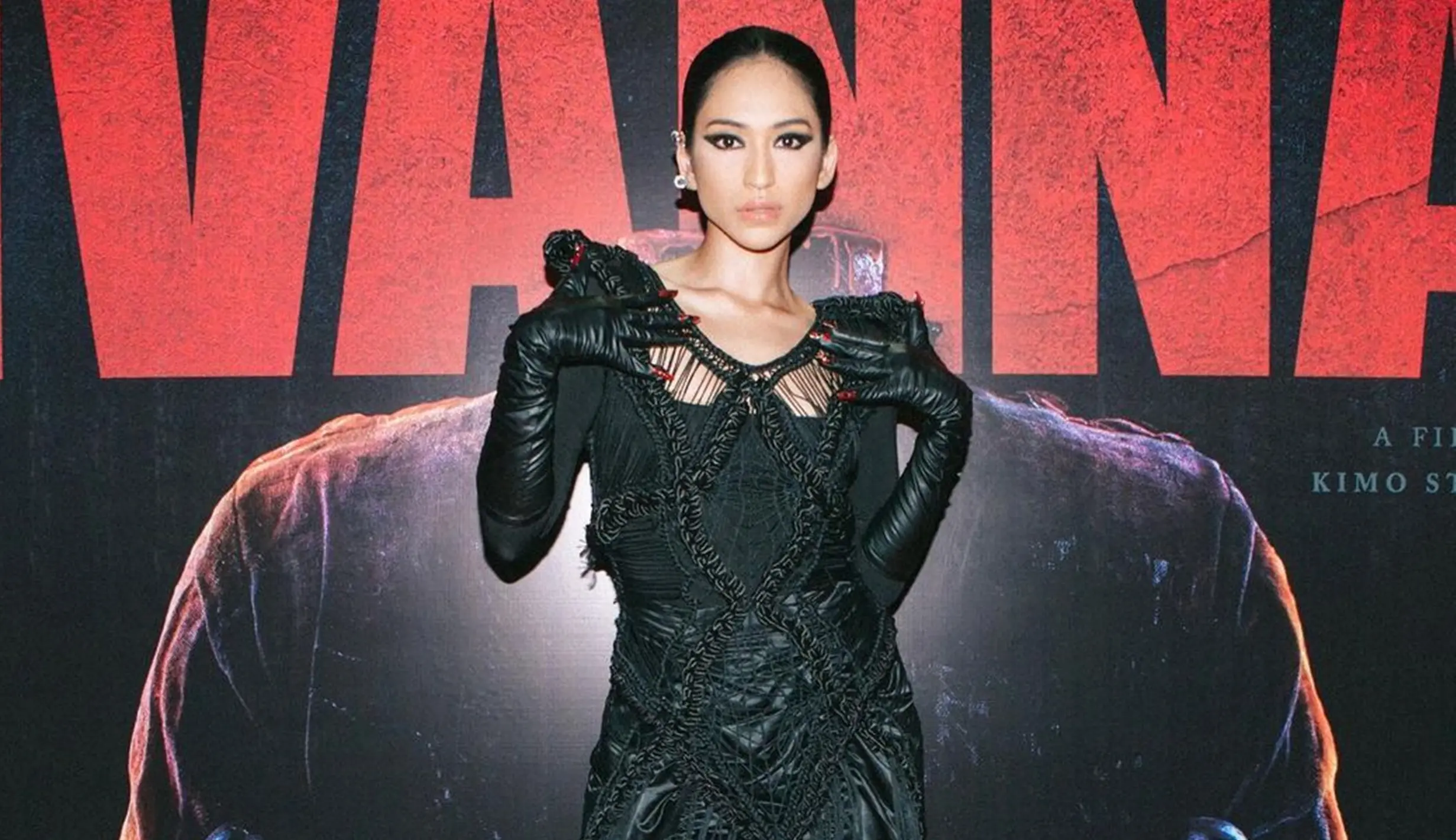 Bintangi Film Pamali, Ini Penampilan Taskya Namya Pakai Outfit Serba ...