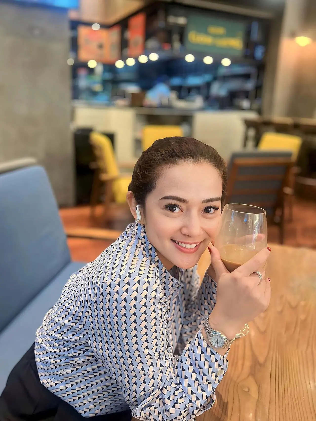 7 Potret Terbaru Citra Monica Lepas Hijab, Istri Ifan Seventeen Disorot - Hot Liputan6.com