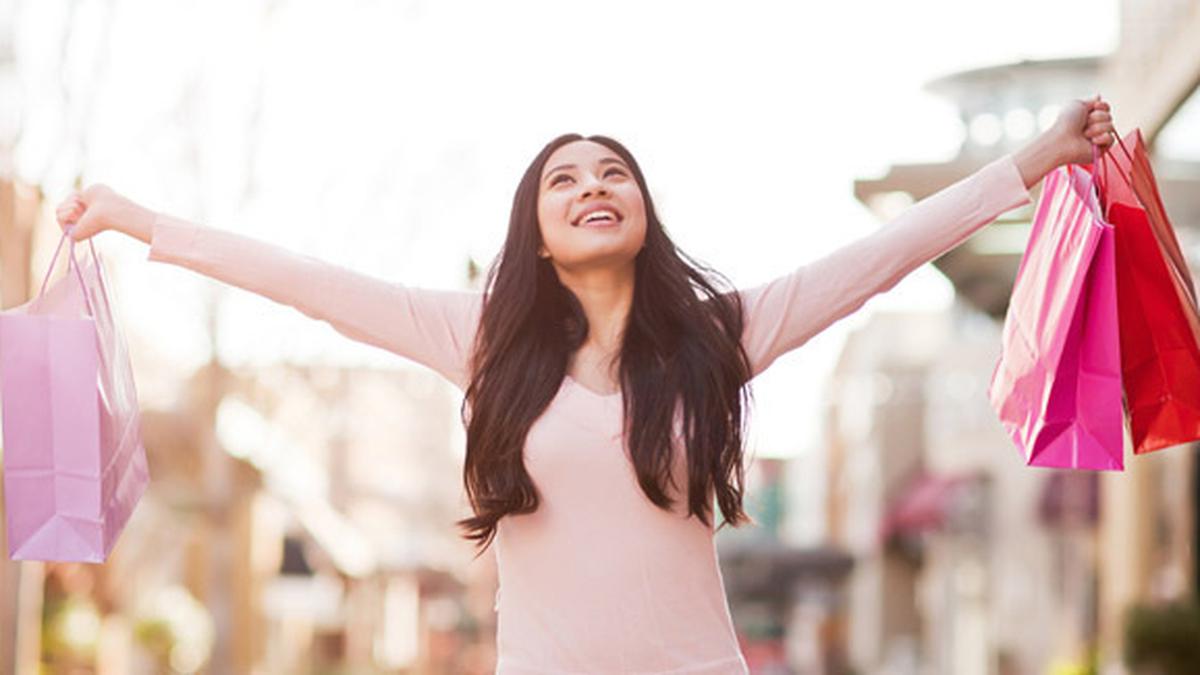 10 Hal Yang Dilakukan Wanita Setelah Putus Cinta