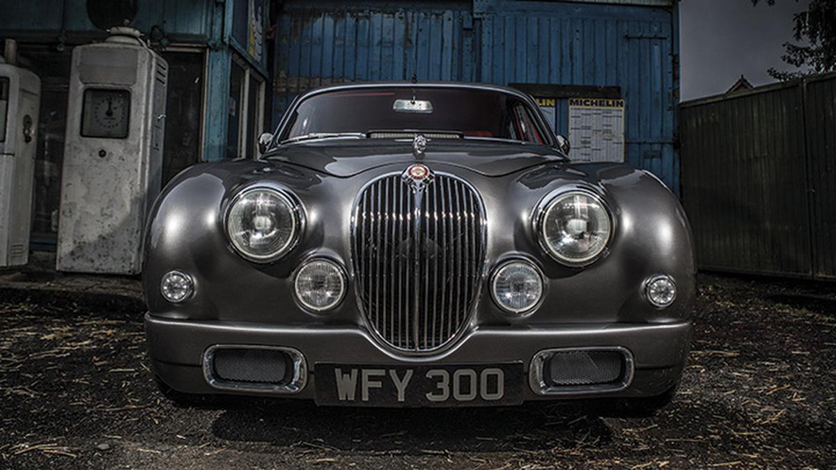 Dibangkitkan Kembali, Mobil Legendaris Ini Cuma Ada 12 Unit - Otomotif ...