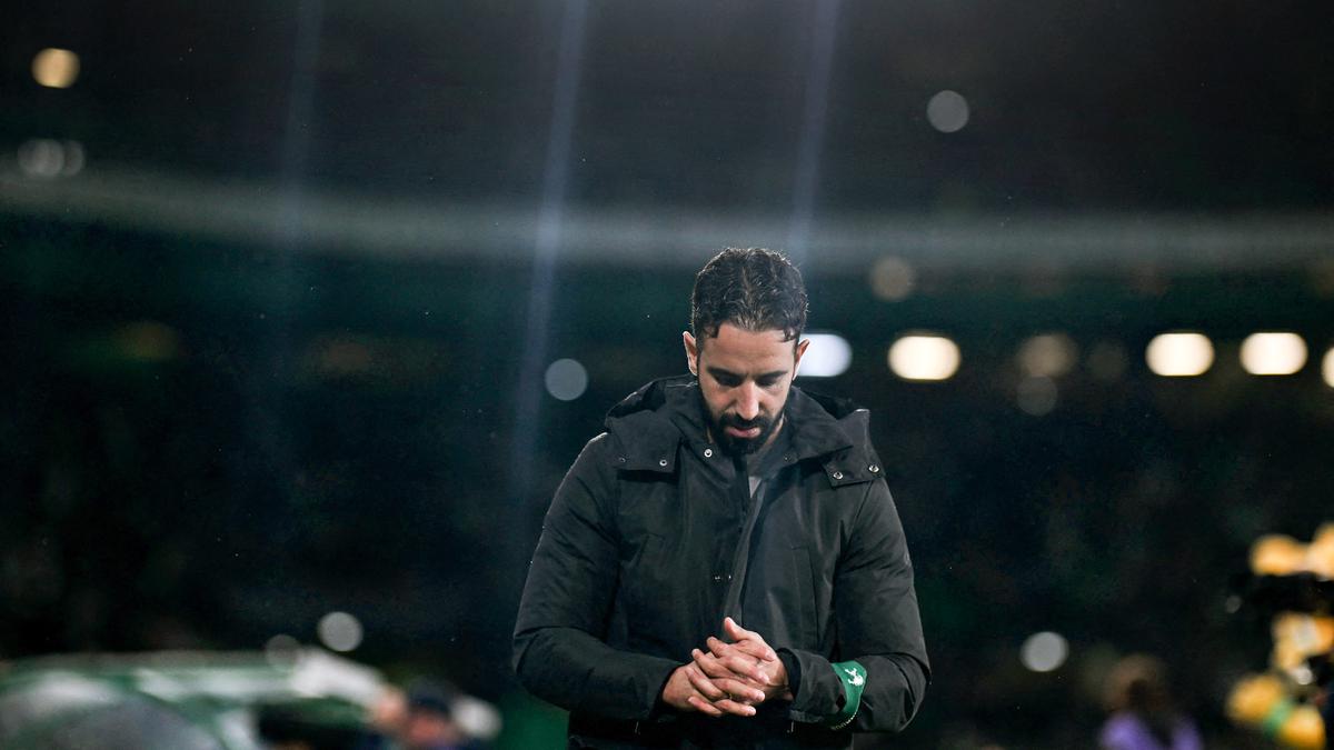 Ruud van Nistelrooy Didepak, Legenda Manchester United Lainnya Malah ...