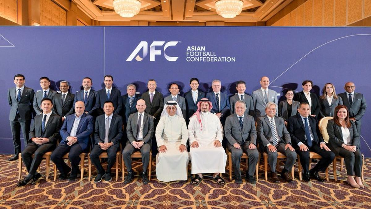 Daftar Lengkap Pemenang AFC Awards 2025: Saleem Al Dawsari dan Lee Kang-in Jadi Pemain Terbaik ...