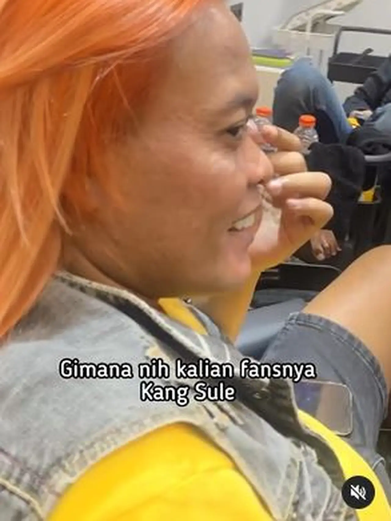 6 Potret Terbaru Sule dengan Rambut Oranye, Tampil Beda - Hot Liputan6.com