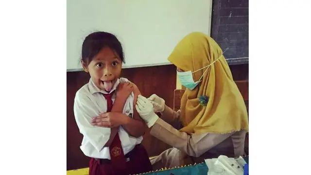 5 Ekspresi Lucu Anak saat Disuntik Ini Bikin Iba Sekaligus Ingin Senyum ...